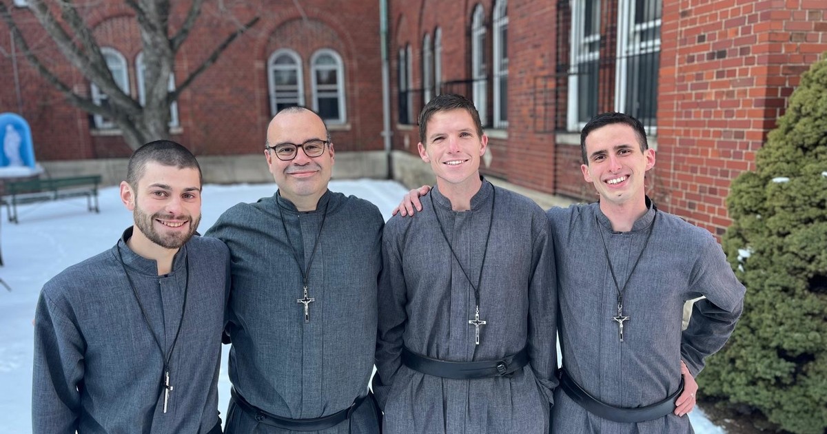 Sacerdotes y Hermanos de SOLT | Society of Our Lady of the Most Holy ...